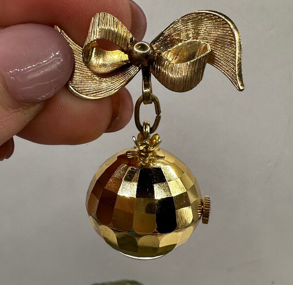 Vintage Buler 17 Jewels SWISS Made Ladies Gold Tone D… - Gem