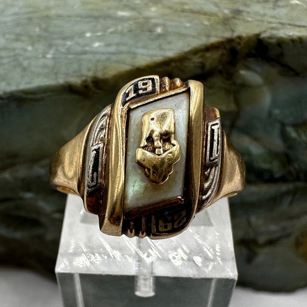 Class Ring - Etsy