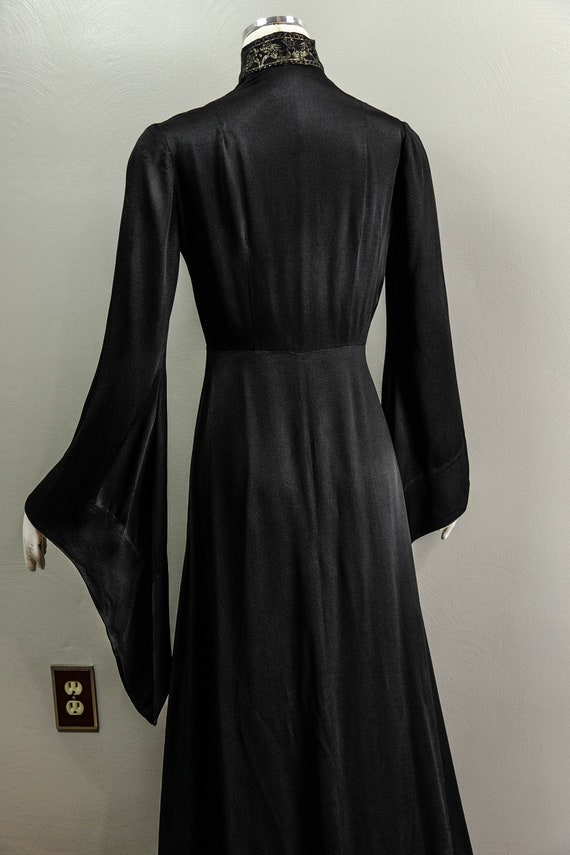 Killer 30s/40s Black Satin Vampy Dressing Gown, Drama… - Gem