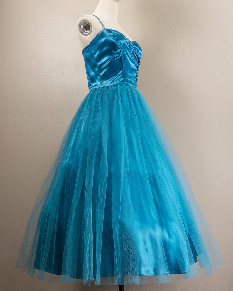 1950s Teal Satin & Tulle Party Dress – Sweetheart Neckline, Boned ...