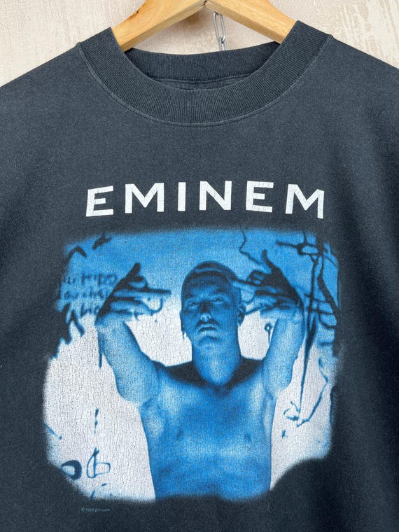 Vintage EMINEM 1999 Middle Finger Rap Hip Hop Slim Sh… - Gem