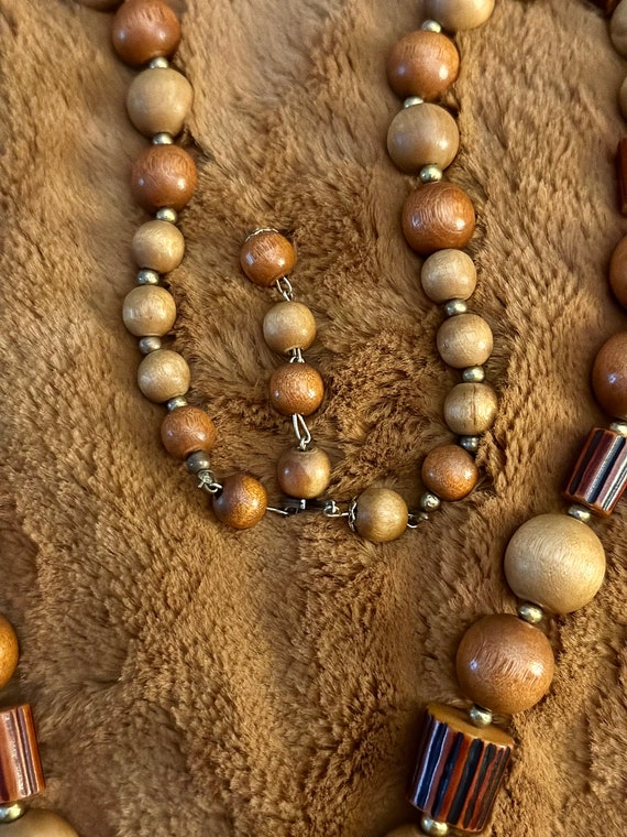 Bakelite & Wood Bead Necklace - Gem