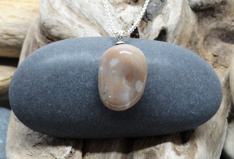 Collier pendentif en pierre du lac Supérieur. Bijoux en pierre du lac Supérieur. Bijoux en ...