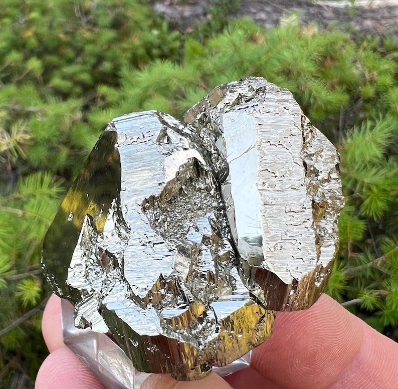 Exceptional Large Pyrite Pyramid Cluster From Peru •1/4 Pound!! 130 ...