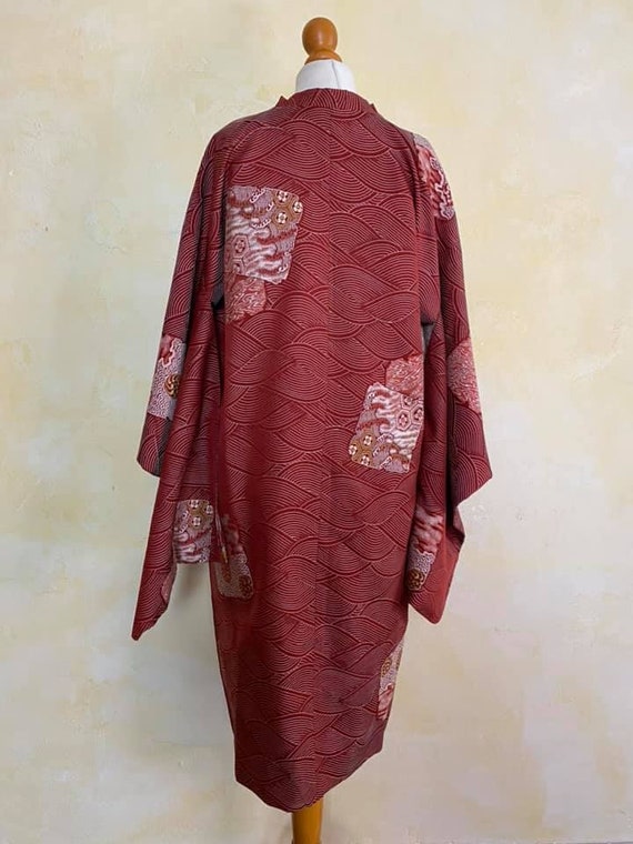 Kimono coat /1950's shiny red abstract wave pattern g… - Gem
