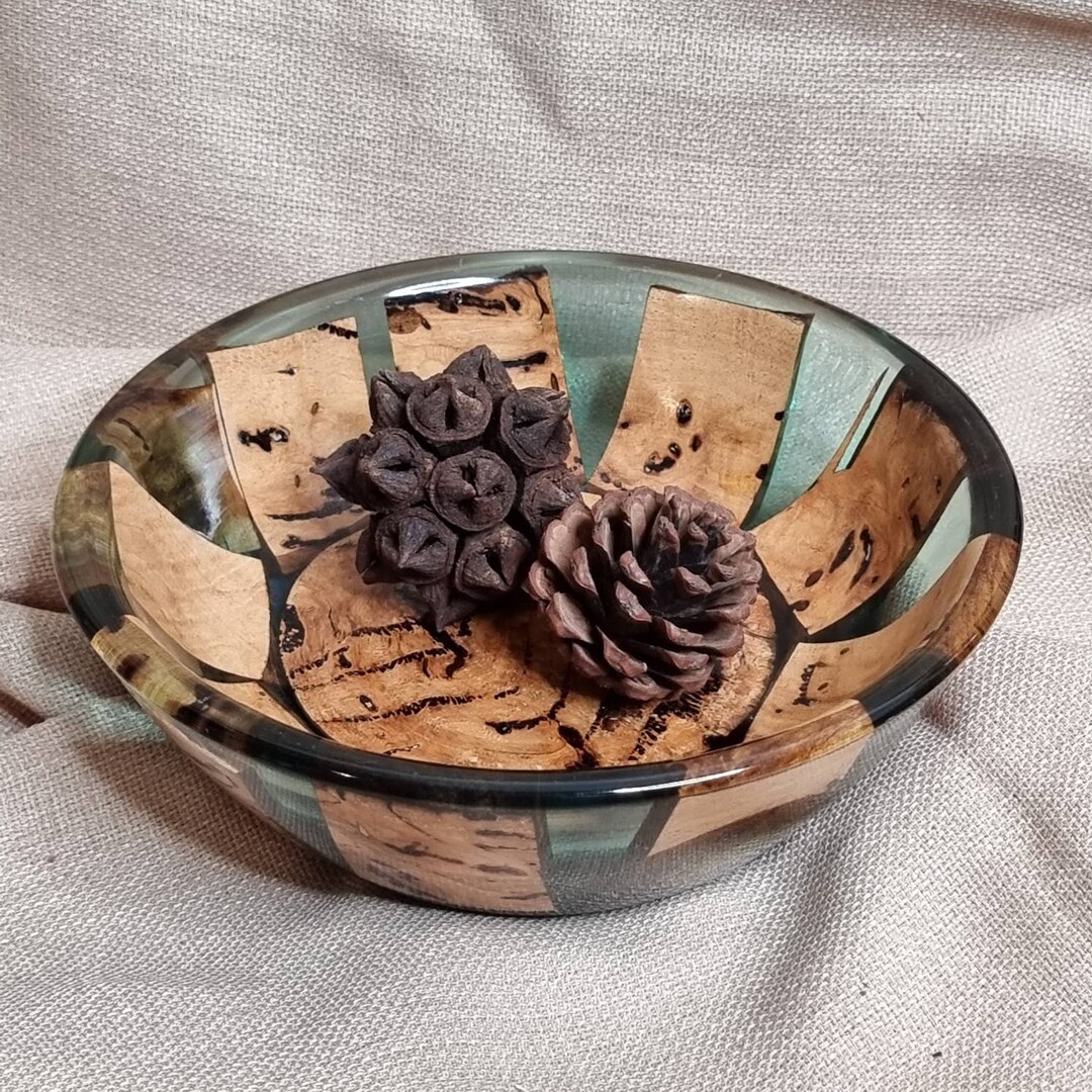 Wood & Resin Lathe Turned Bowl. - Etsy