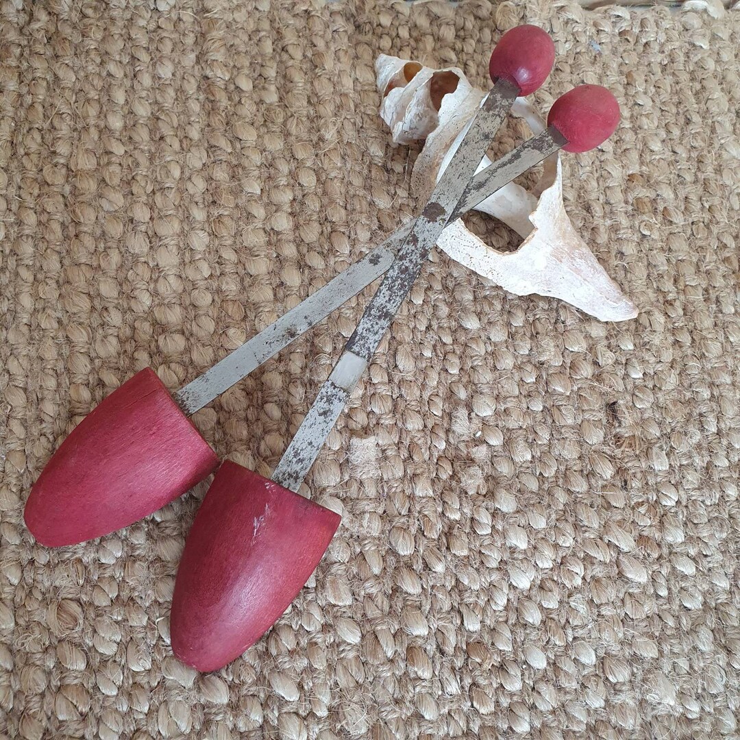 Vintage Shoe Tree Pair. Red. - Etsy