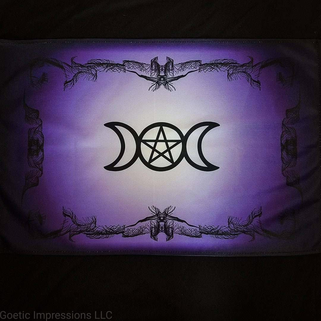 Triple Moon Pentagram Altar Cloth // Wiccan Pentacle Wall Hanging ...