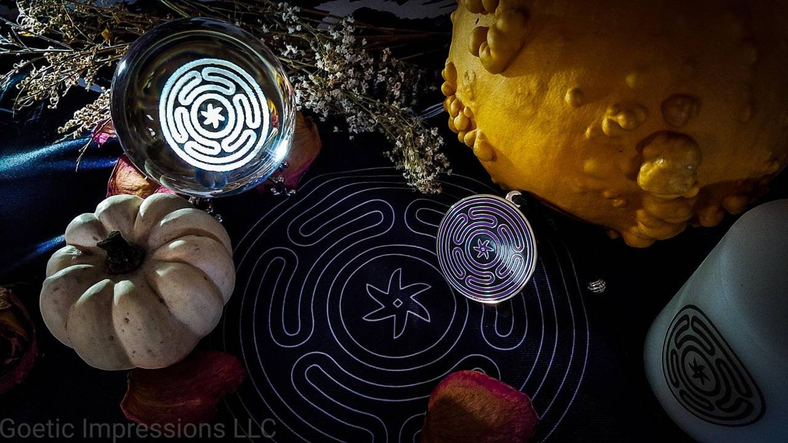 Hecate Sigil Altar Cloth // Hekate's Wheel Wall Hanging // - Etsy