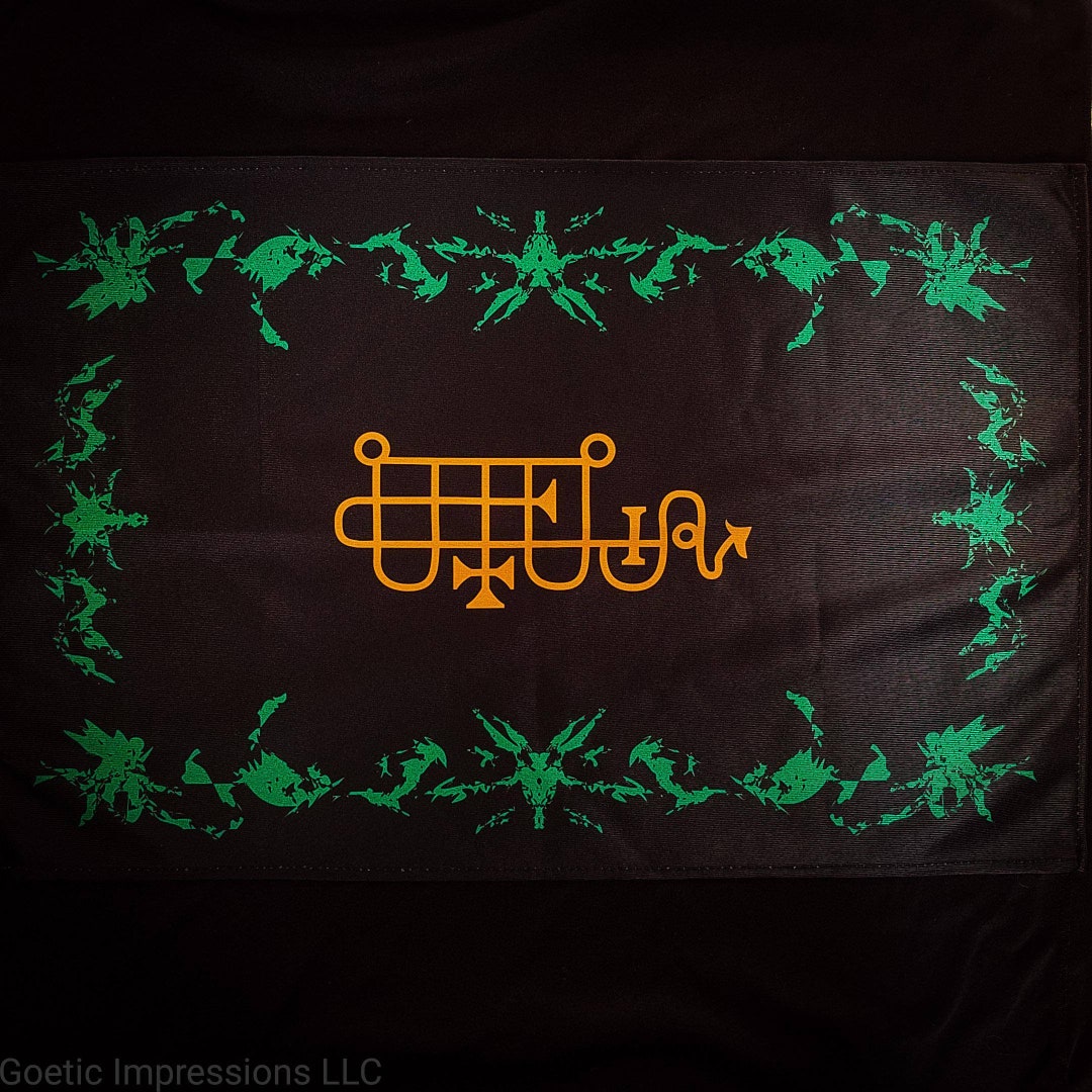 BUNE Altar Cloth // Ars Goetia Sigil Altar Cloth Wall Hanging - Etsy