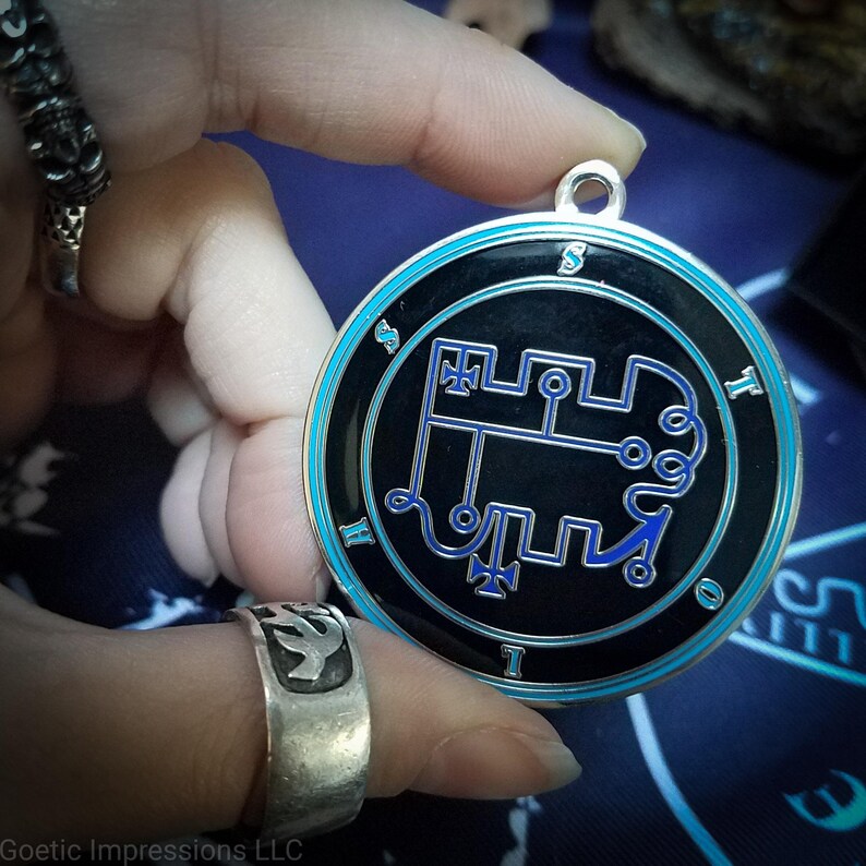 Stolas Sigil Medallion: Lesser Key of Solomon Goetic Sigil Medallion - Etsy