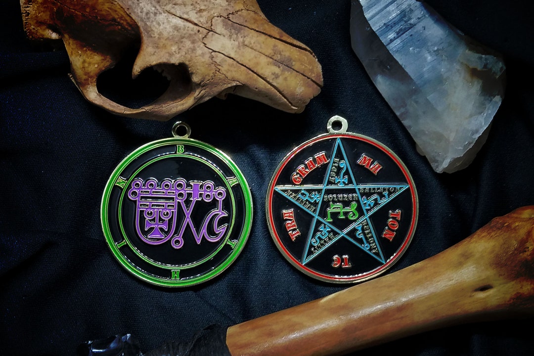 Bathin Sigil Necklace // Ars Goetia Demon Seal// Lesser Key of - Etsy