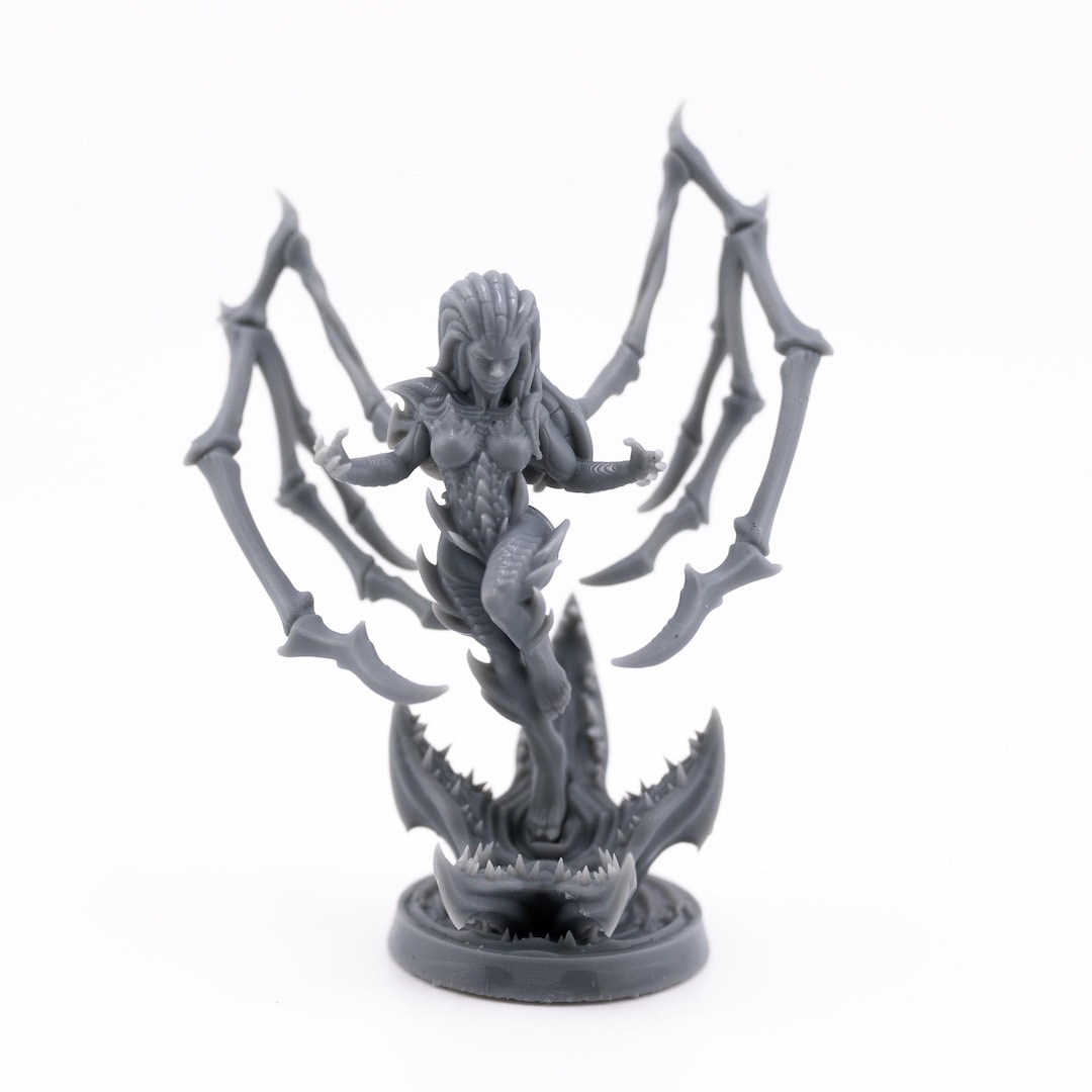 Sarah Queen of Blades Zerg 3D Printed Tabletop RPG Mini UNPAINTED - Etsy