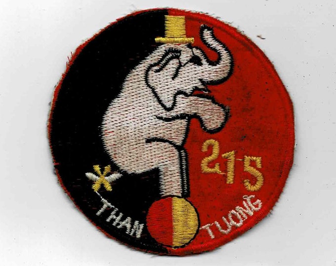Vietnam War the ELEPHANT 215th Helicopter Squadron ARVN Than Tuong ...