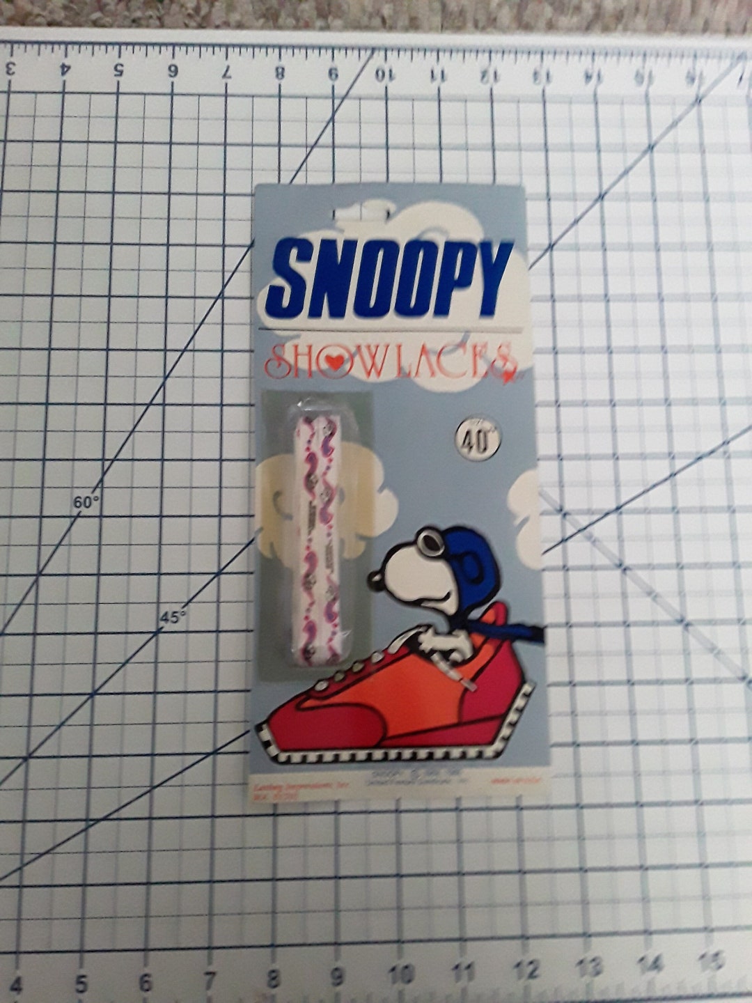 NOS 1965 SNOOPY Large Display Card With a Pair of Licensed Shoelaces on ...