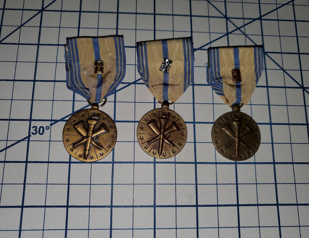 Lot of 3 Diff ARMED FORCES Reserve Medal AFRM Army Reserve #2 - W/ Gold ...