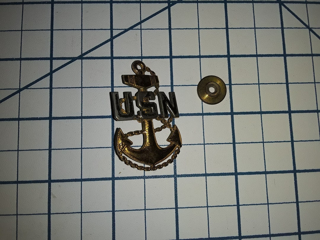 Orig Early WW2 US Navy CPO Hat Insignia Screw-post W/ Nut Chief Petty ...