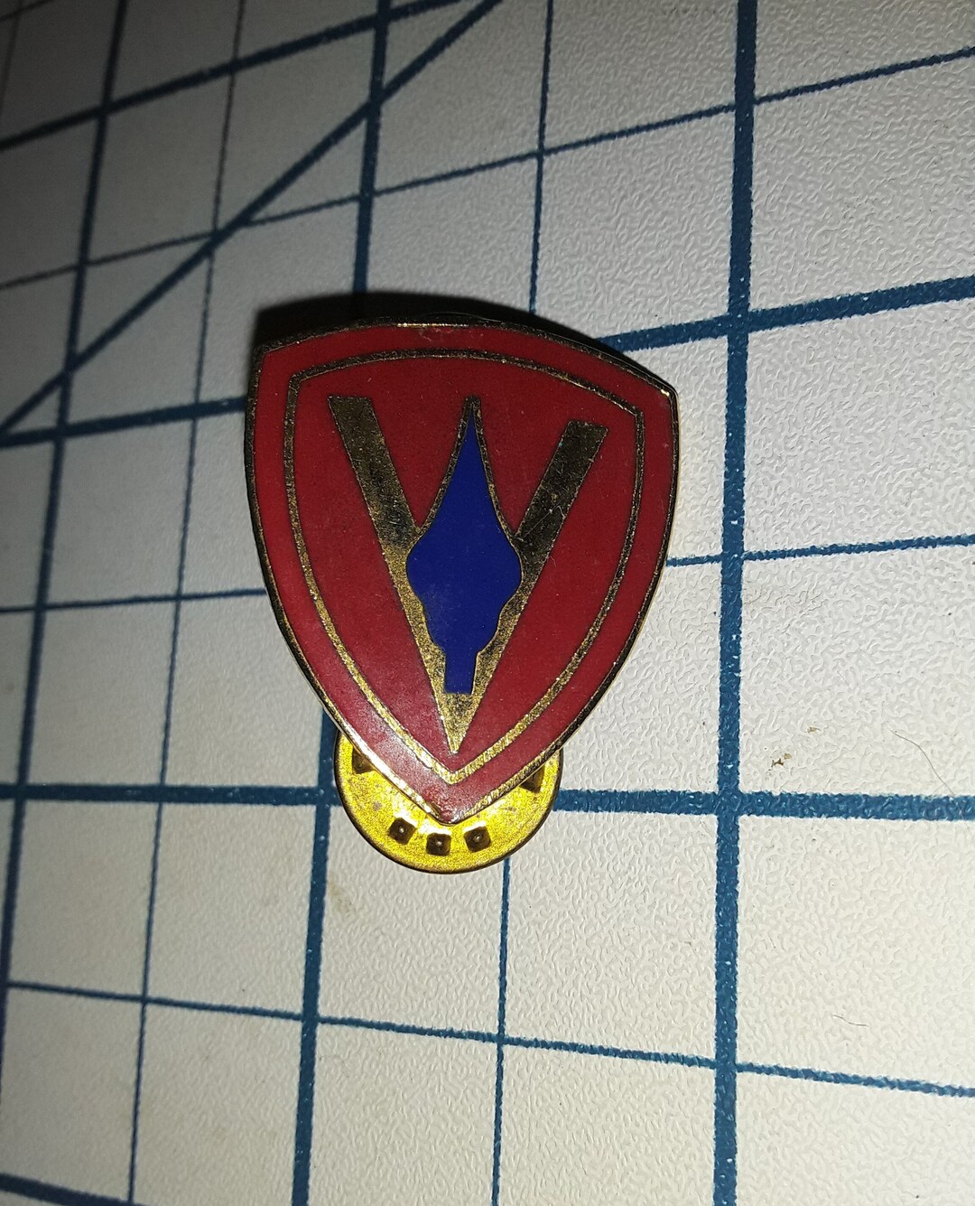 WW2 Usmc 5th MARINE DIVISION Crest Badge Insignia W/ Clutch Pins Fifth ...