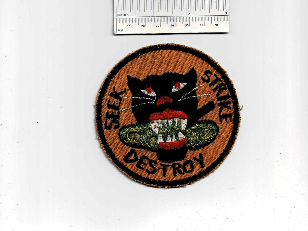 Large Vietnam War TANK DESTROYER Seek Strike Destroy Us Army Shoulder ...