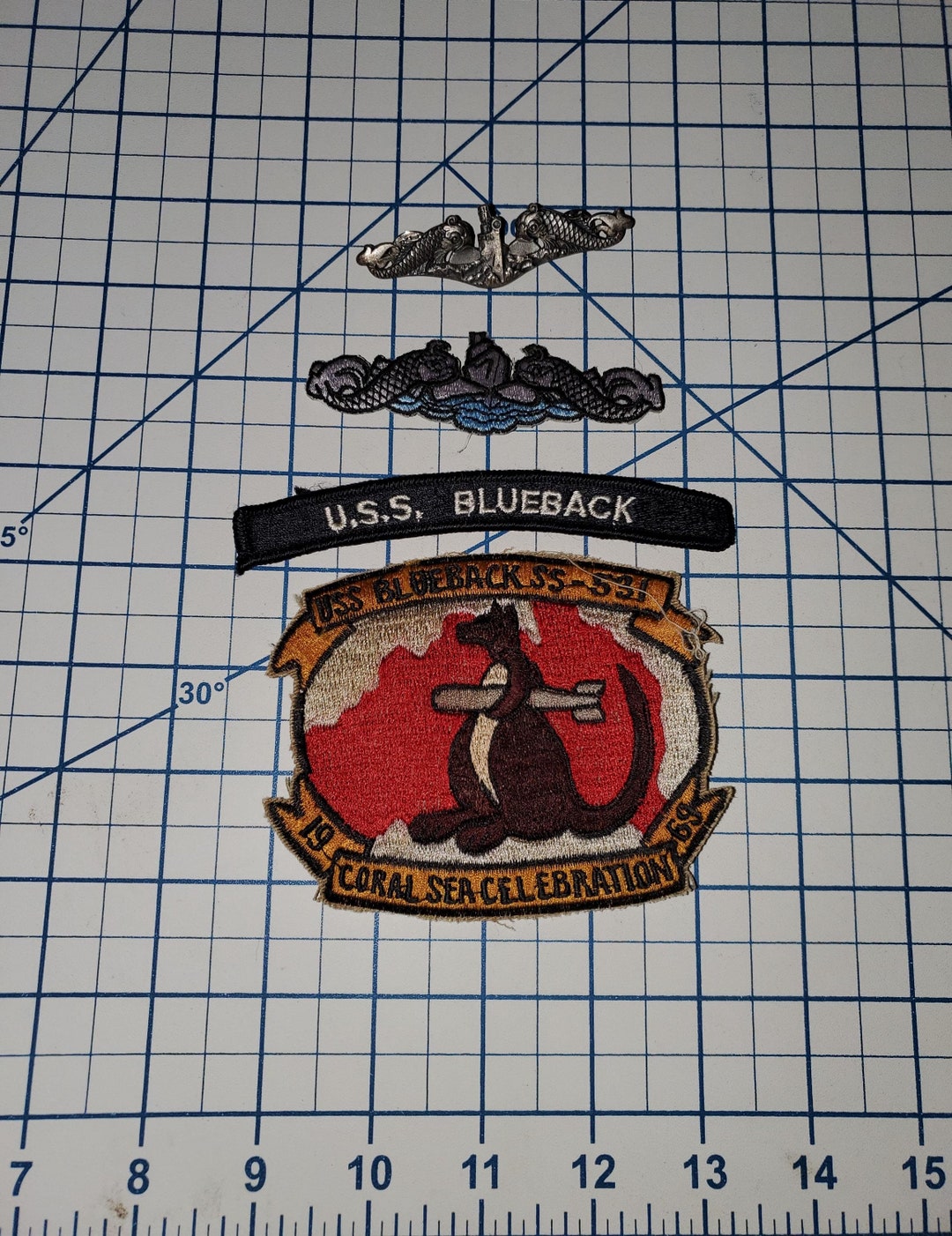 Lot of 4 Diff Vietnam War USS BLUEBACK SS-531 Patch, Tab, Dolphins 1969 ...