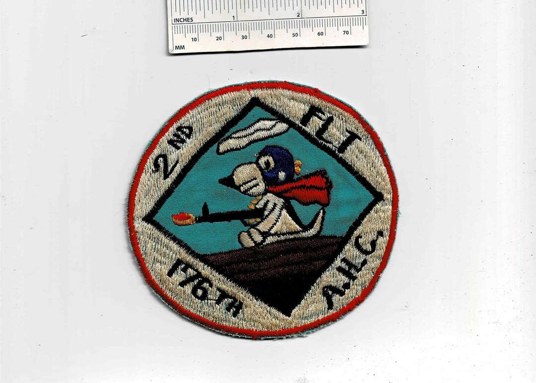 Large Vietnam War SNOOPY Vs Red Baron - 176th Ahc Assault Helicopter Co ...