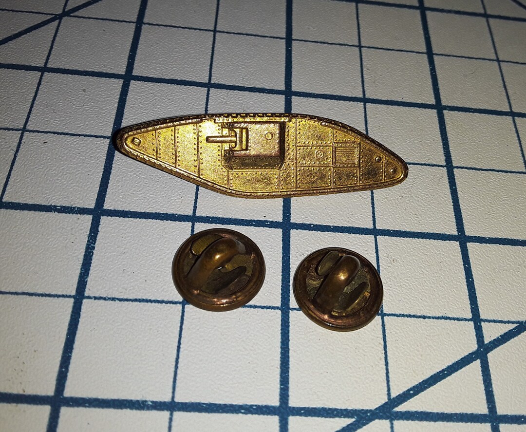 Rare Orig WW2 ARMOR CORPS Tank Gold Plated Officer Insignia Badge Metal ...