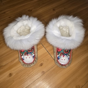 Moccasin Slippers Inuit Granny Scarf Print Genuine Leather, Rabbit ...