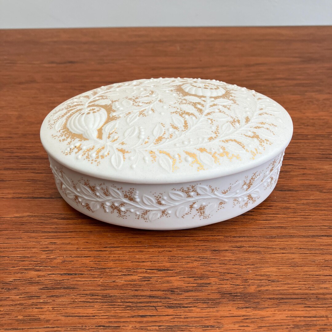 A Matte Porcelain Keepsake Box Made by Kaiser Ceramics Est Germany in ...