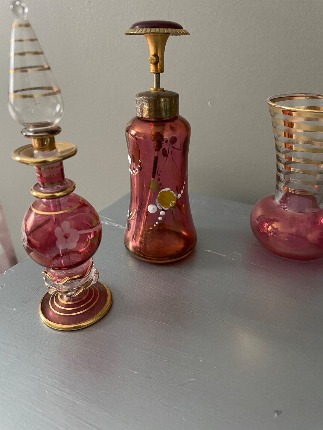 Egyptian Red Pink Crystal Perfume Bottle Gold Trim Plus Decorated Red ...