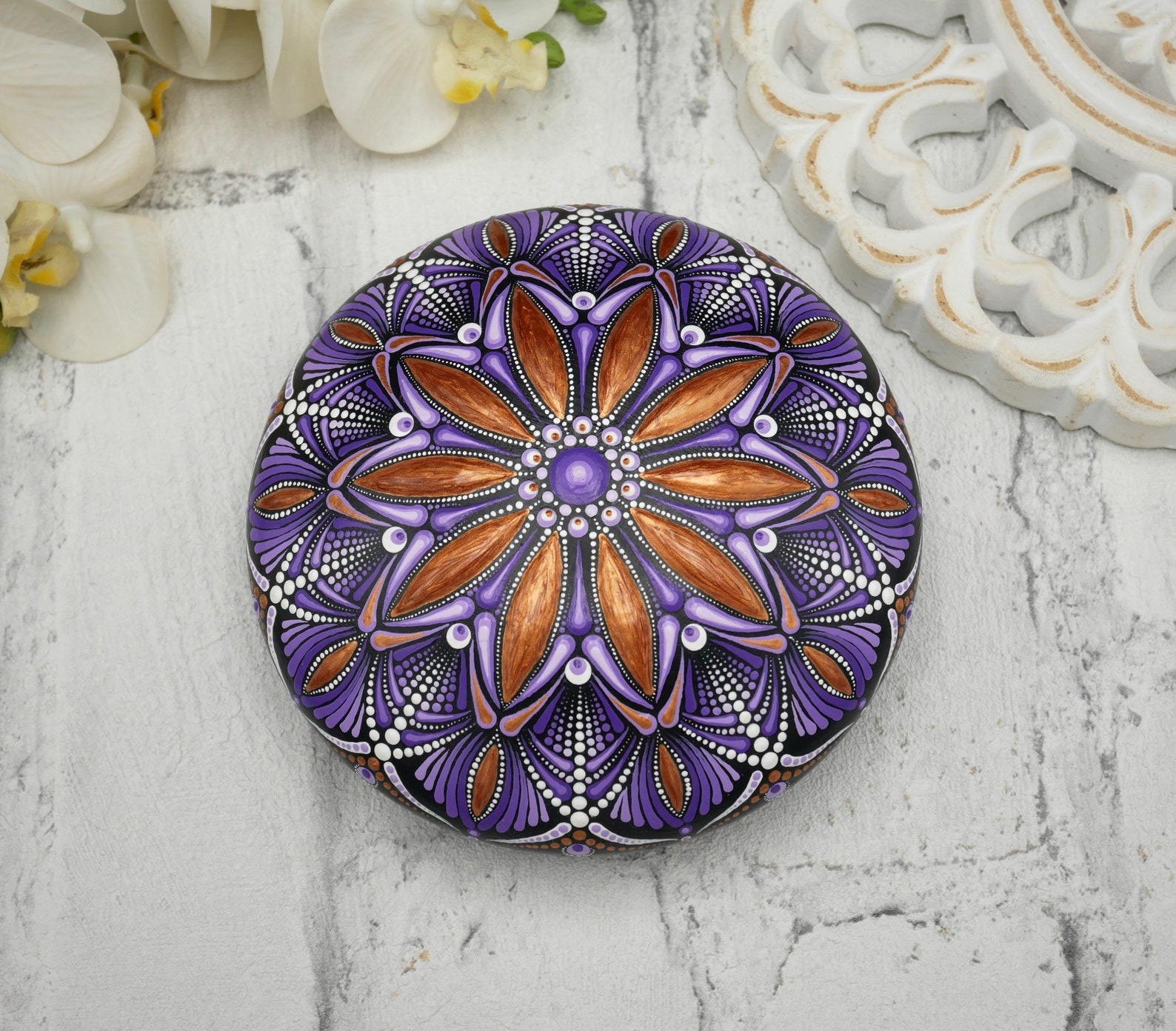 Mandala Stone, Hand-painted, Painted Stones, Rock Painting, Colorful ...