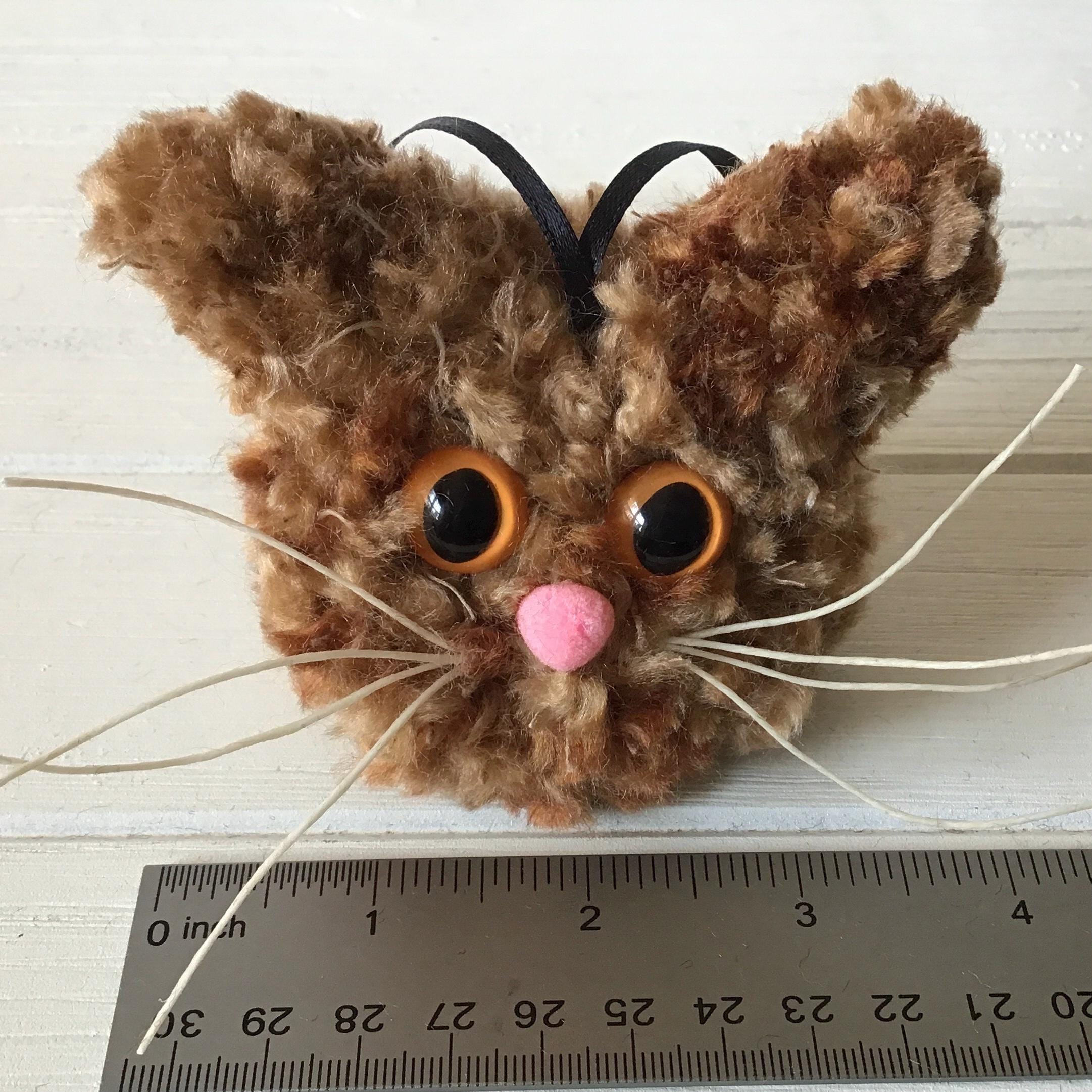 Cat Face, Fluffy Yarn Cat Face, Tan Cat, Yellow Eyes, Pink Nose, White ...