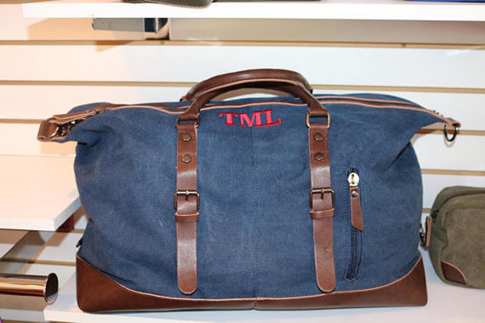 Personalized Weekend Getaway Bag / Wedding Gift / Carry-on Bag - Etsy