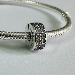 Authentic Pandora Pave CLEAR Stone Clip Charm 791678c01/pandora ...