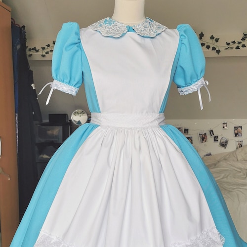 Simplicity 2325 Alice in Wonderland Queen of Hearts Adult | Etsy