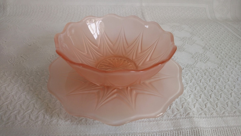 Pressed Glass Pudding Bowls Peach Pink Glass Starburst Pattern - Etsy