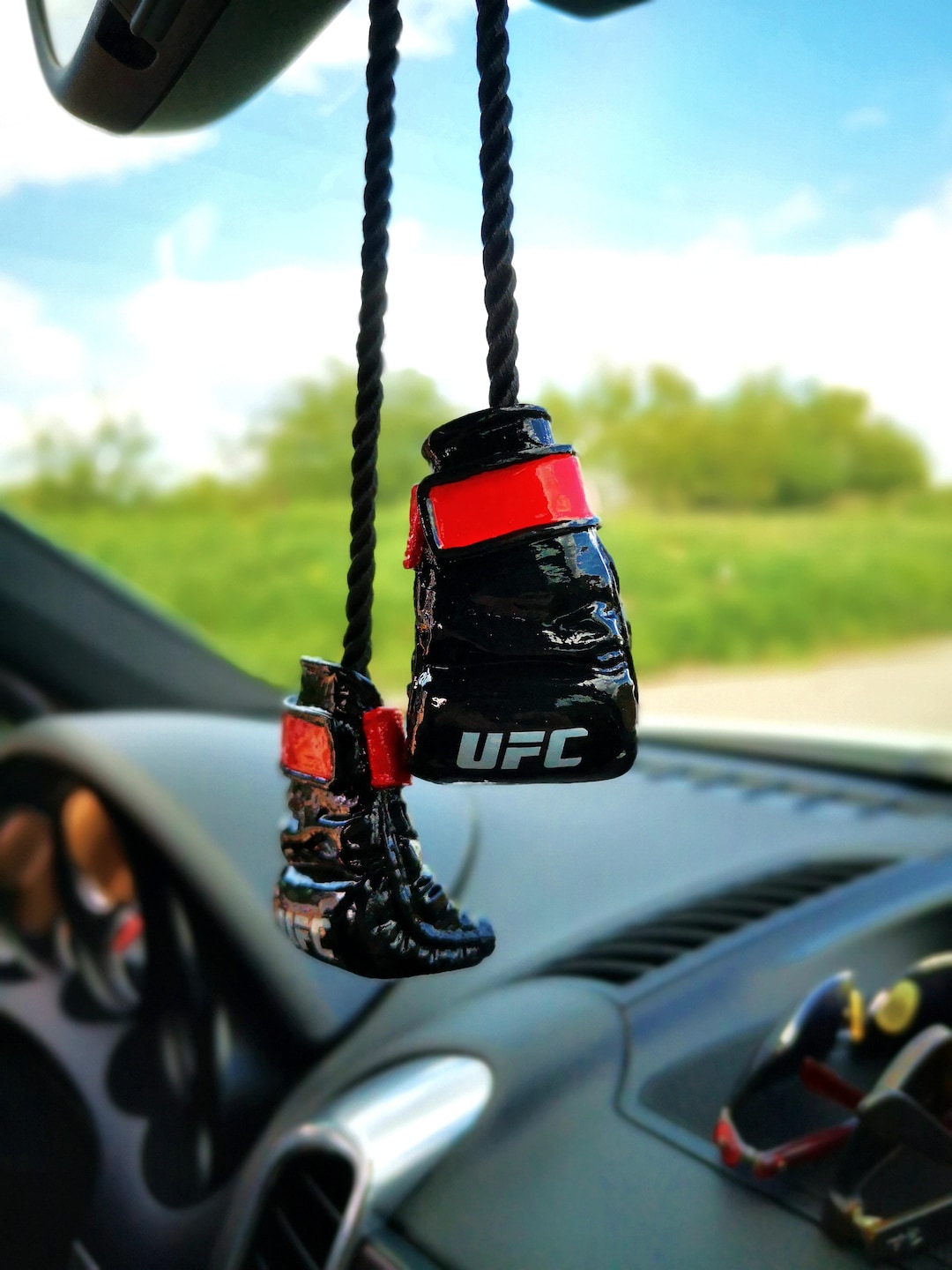 Exclusive Gift UFC Boxing Gloves: Personalized MMA Fighter Gloves Car ...