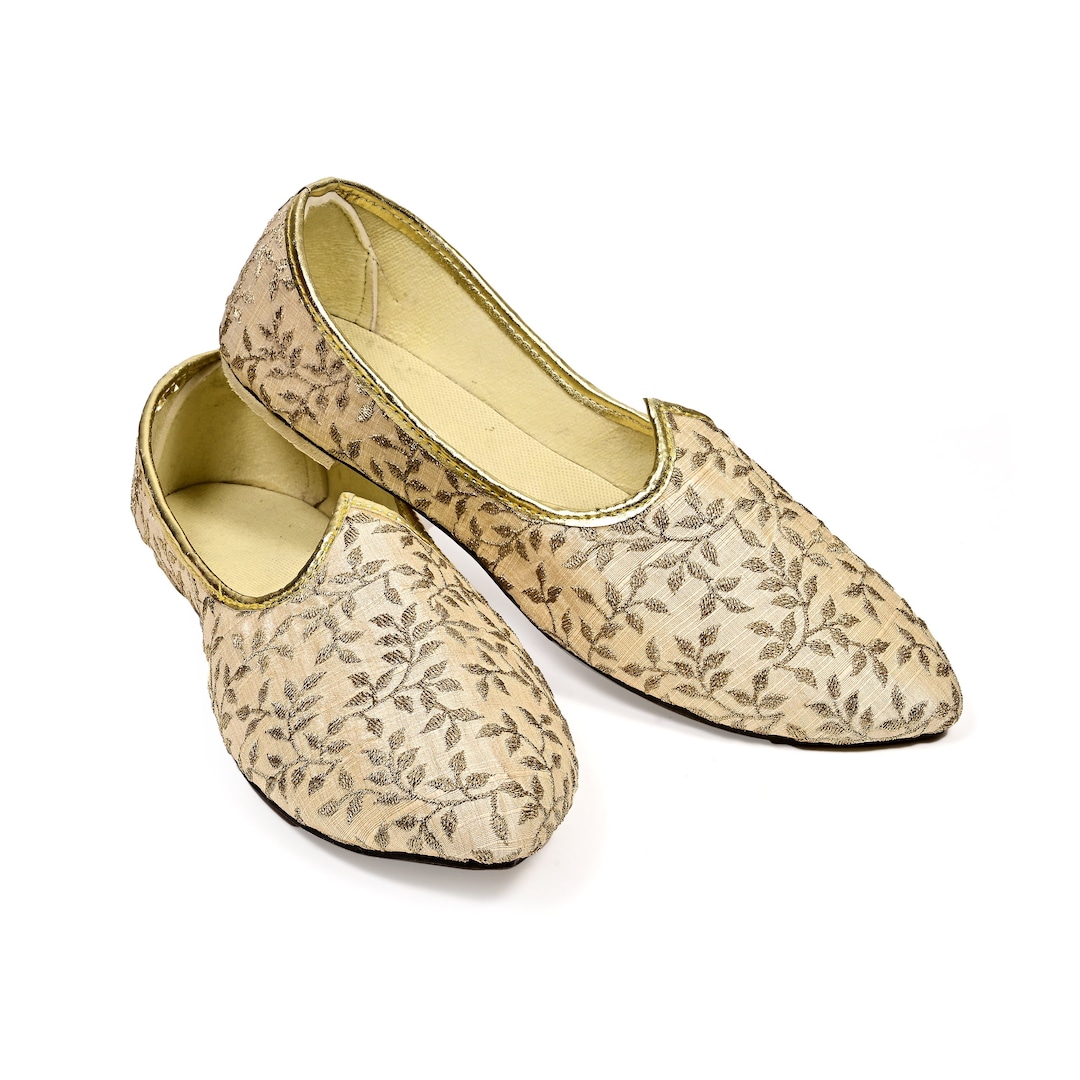 Golden Mojari Juttie Mens Handmade Ethnic Men's Mojari / Jutiya / Flat ...