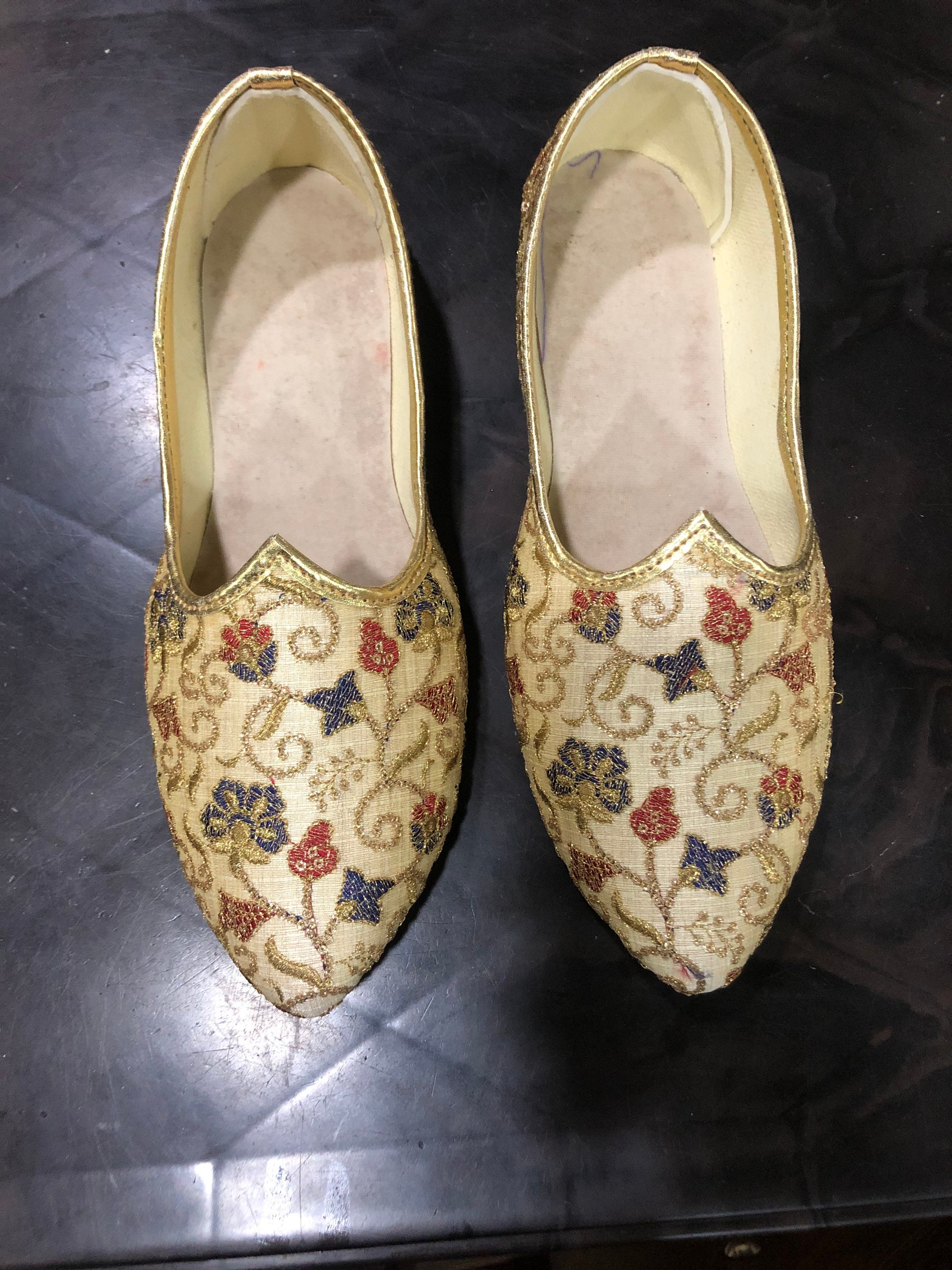 Golden Colourful Handmade Ethnic Men's Mojari / Jutiya / - Etsy UK