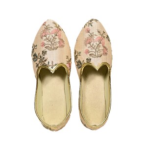 Mojari Juttie Mens Handmade Ethnic Men's Mojari / Jutiya / Flat Shoes ...