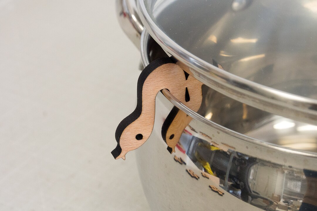 Pot Guard - Snake Shape - Lid Holder - Steam Vent - Pot Prop - Pot Lid ...
