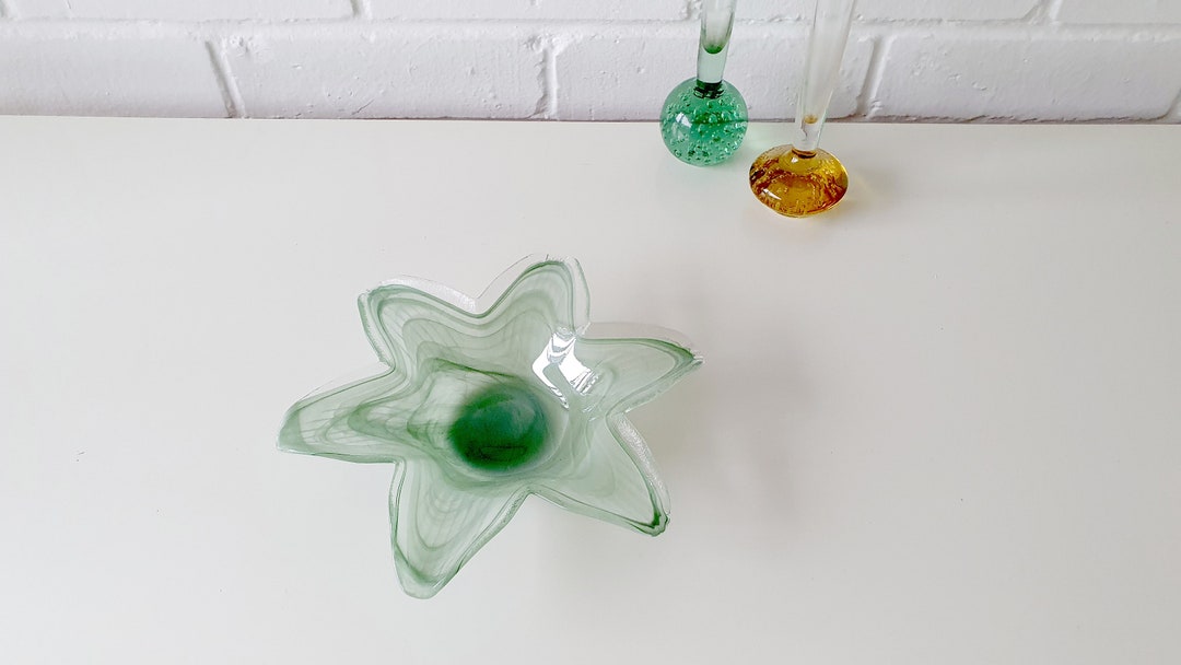 Vintage 60s Star Shaped Green Glass Bowl / Sweet Dish - Etsy