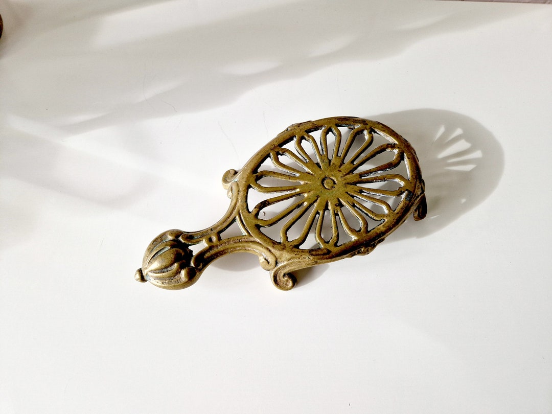 Vintage Ornate Solid Brass Oval Shaped Trivet With Handle on Small Feet ...