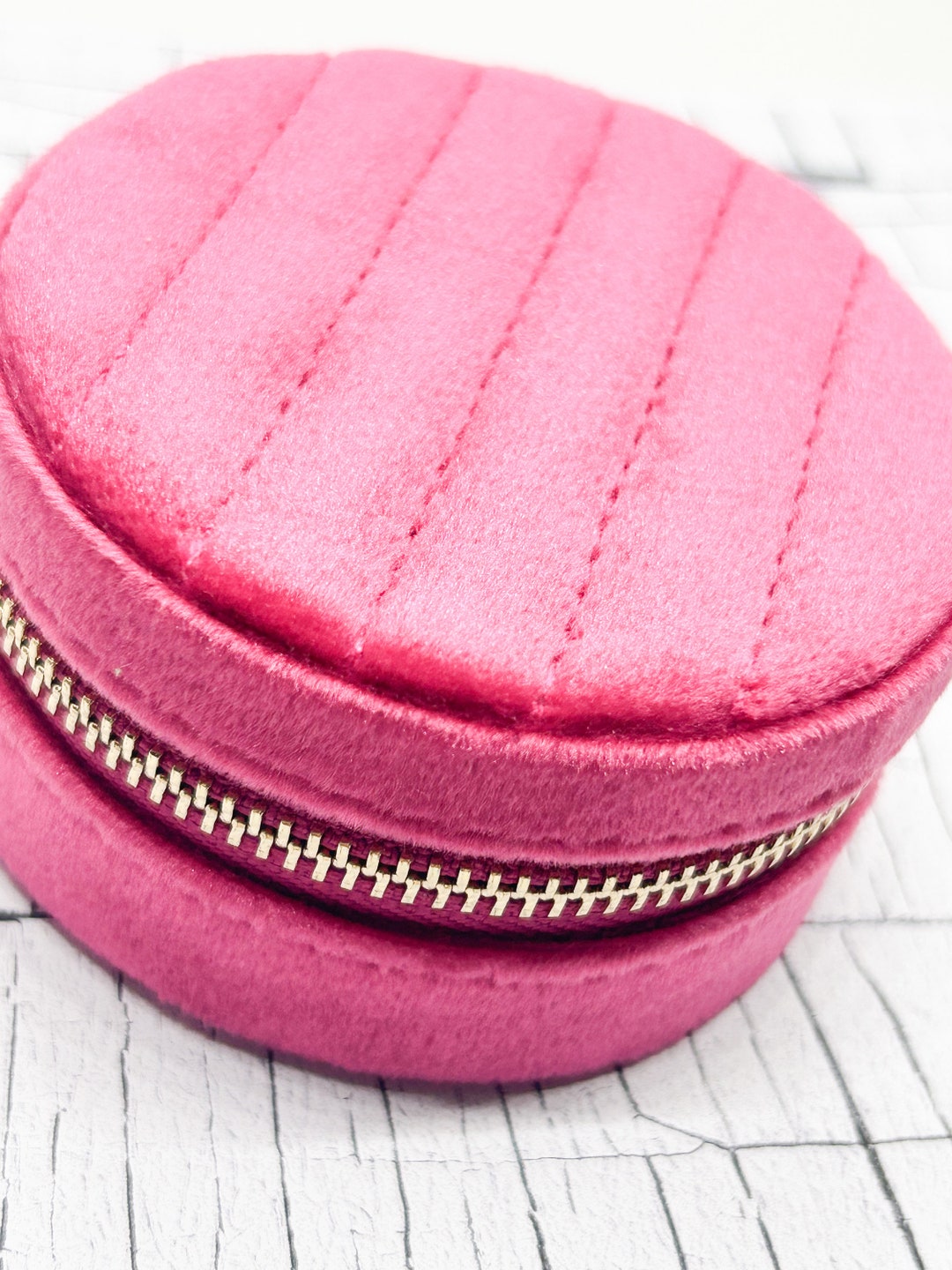 Quilted Pink Jewellery Case, Velvet Mini Round Travel Jewellery Case in ...