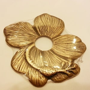 Faucet Brass Garden Hibiscus Base Water Tap Plate Vintage Home Deco ...