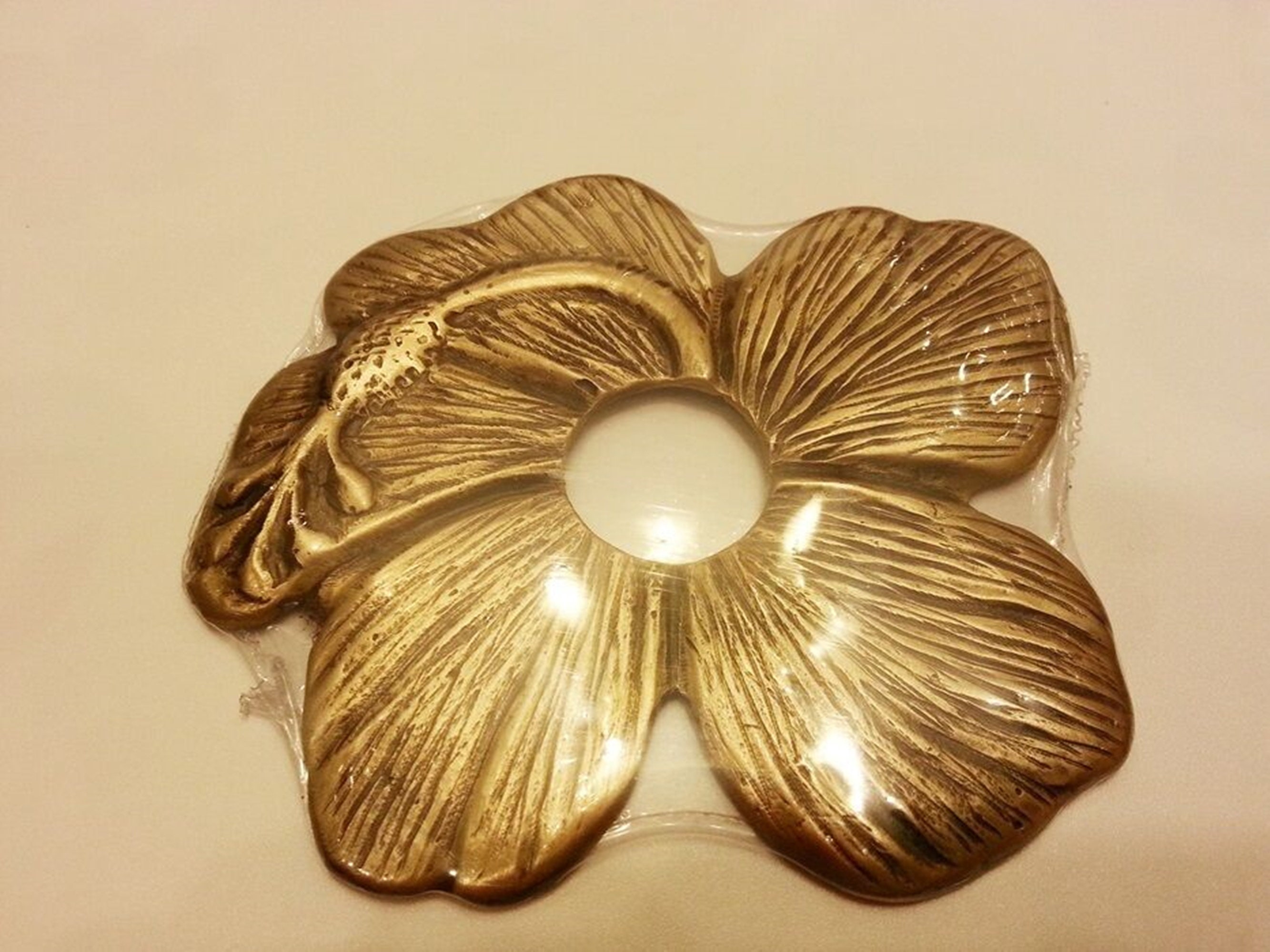 Faucet Brass Garden Hibiscus Base Water Tap Plate Vintage Home Deco ...