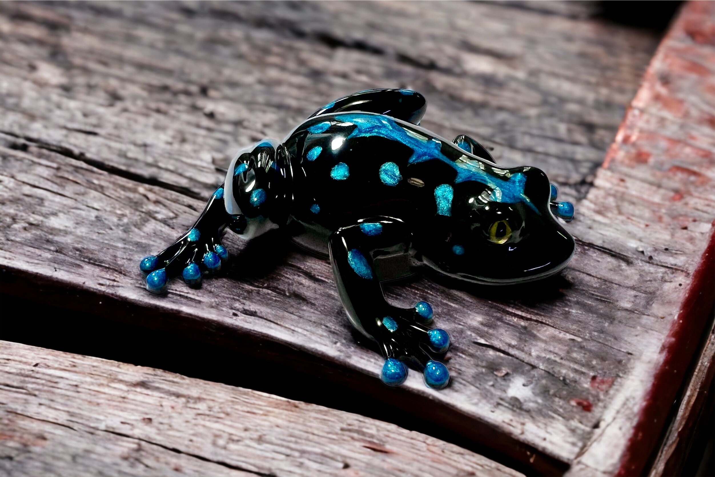 Handmade Resin Frog Sculpture, Tree Frog With Glitter, Color Shifting ...