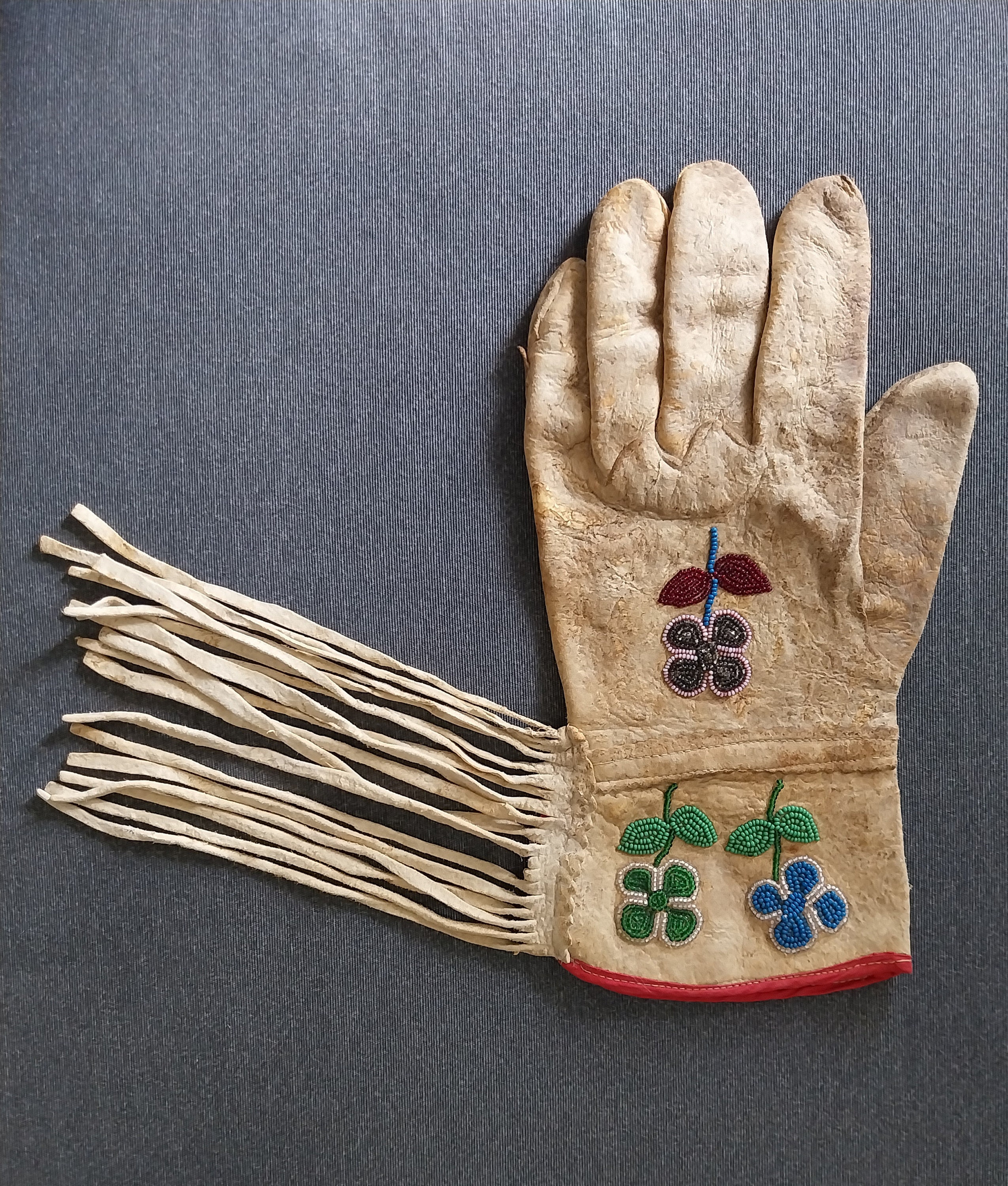 Native American Indian Beaded Gauntlets Cloves Pair - Etsy