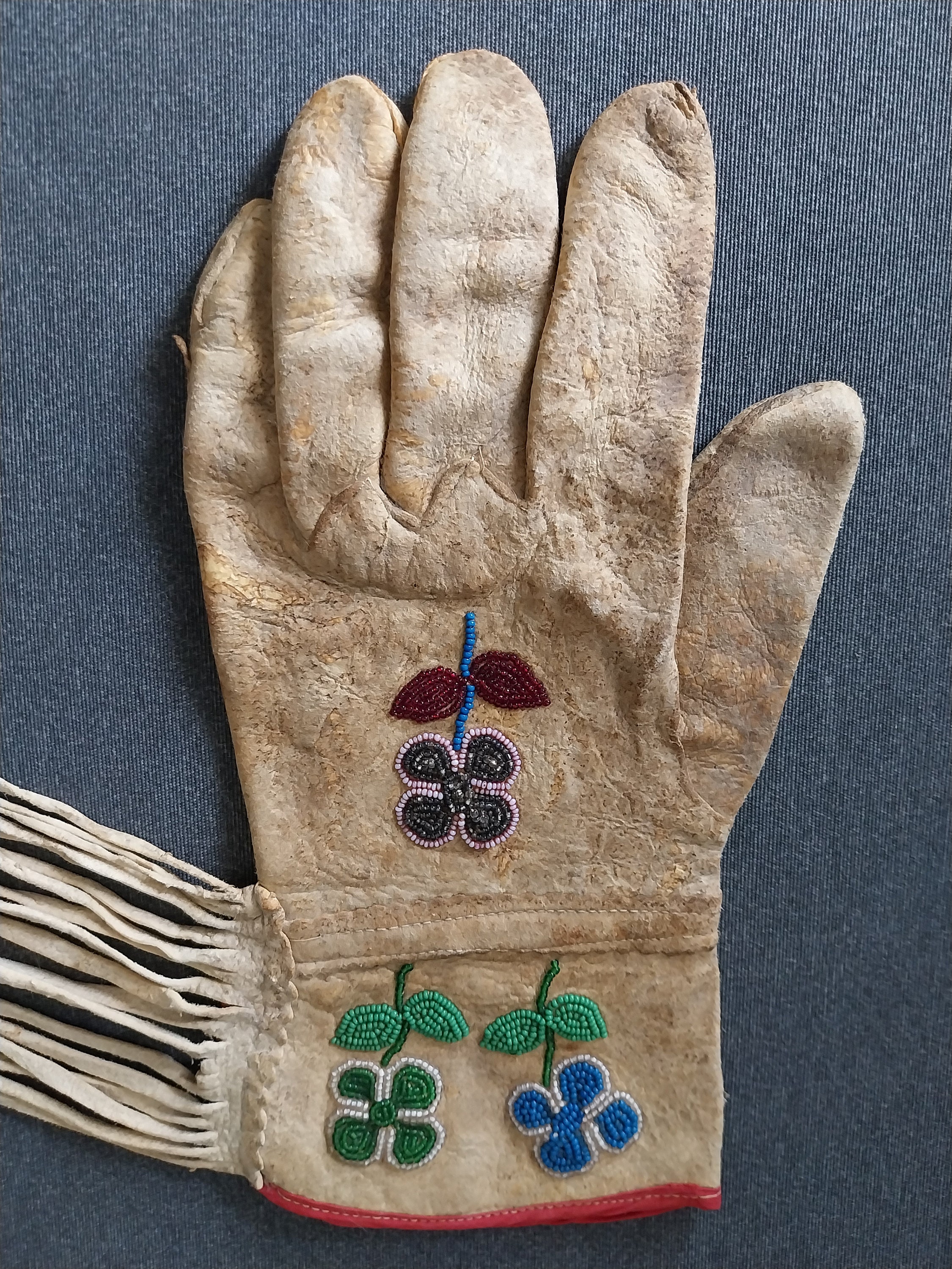 Native American Indian Beaded Gauntlets Cloves Pair - Etsy