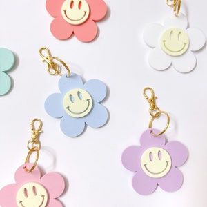 Smiley Face Flower Keychains/ Backpack Accessory - Etsy
