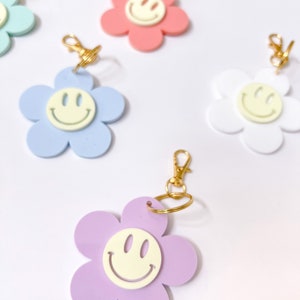 Smiley Face Flower Keychains/ Backpack Accessory - Etsy